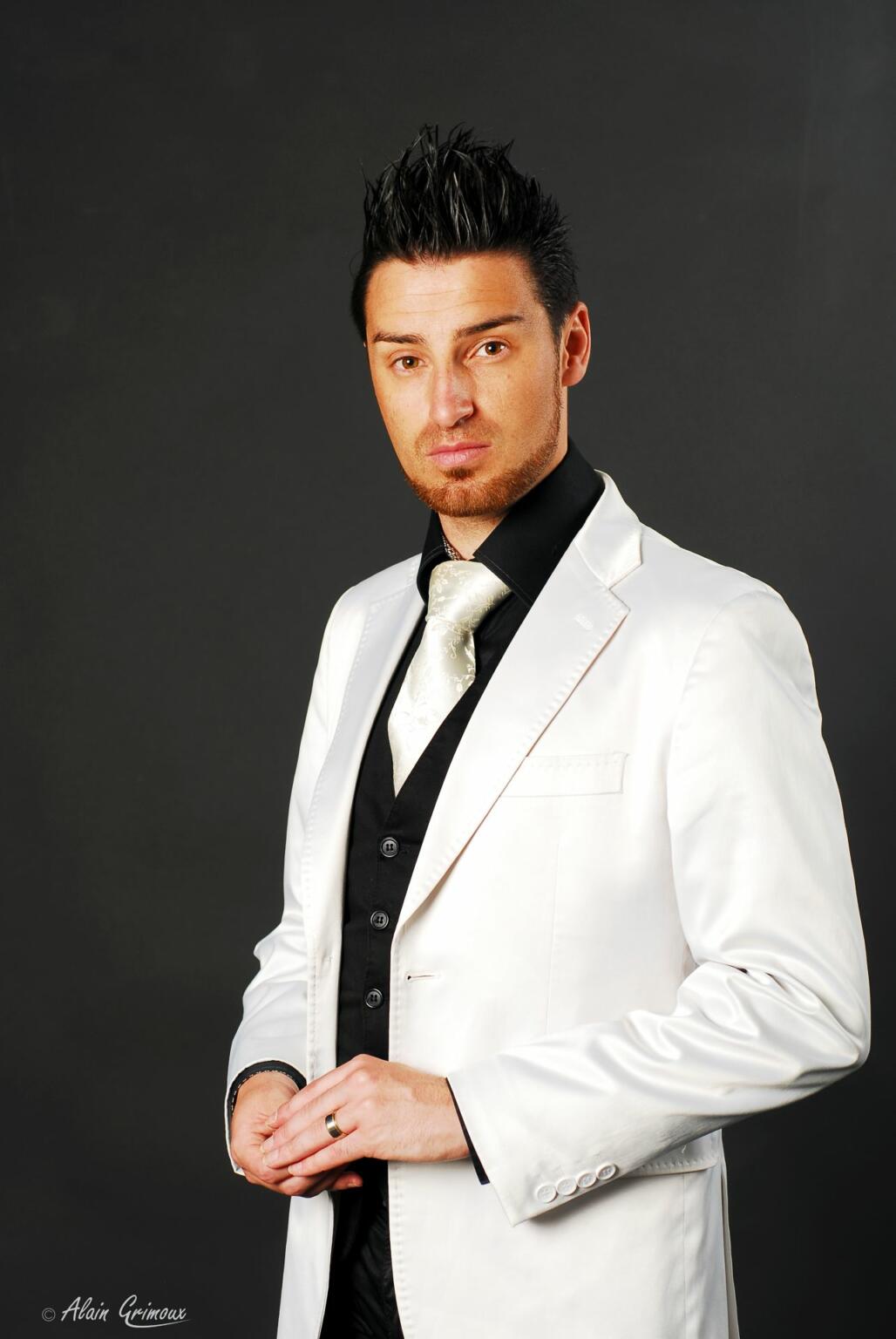 DAYAN - DistriShow - La voix des anges - Pop Lyric contre-ténor